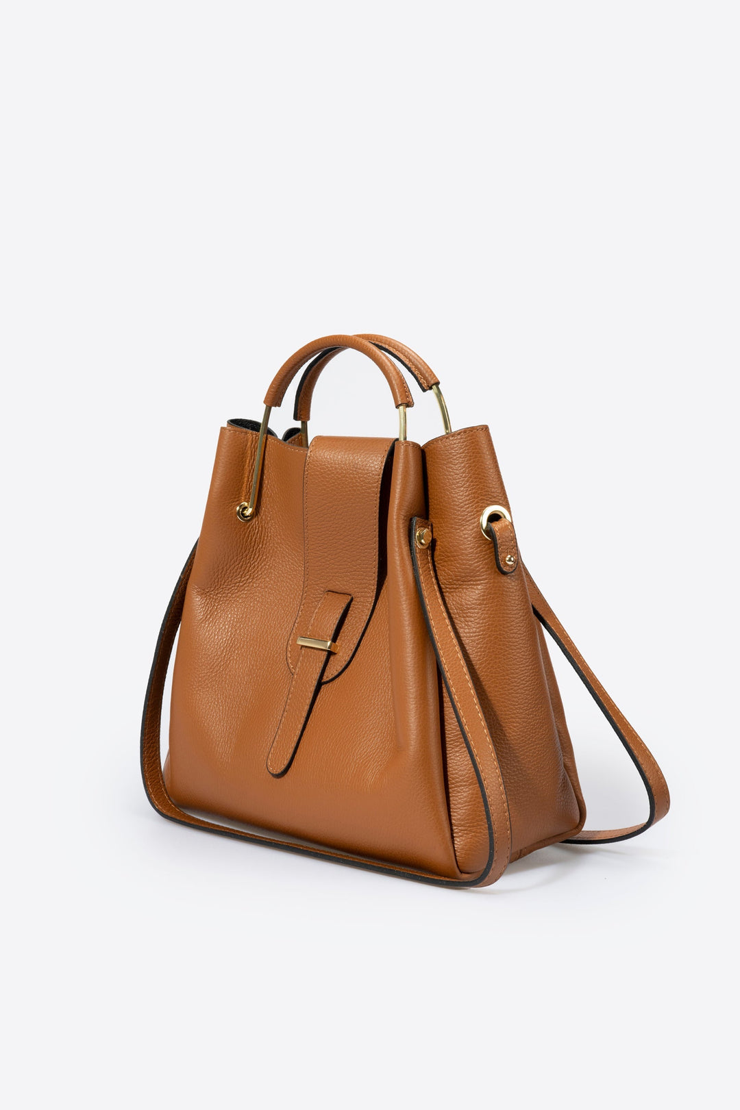 DIONE CUOIO – NEXUS MODE Srl